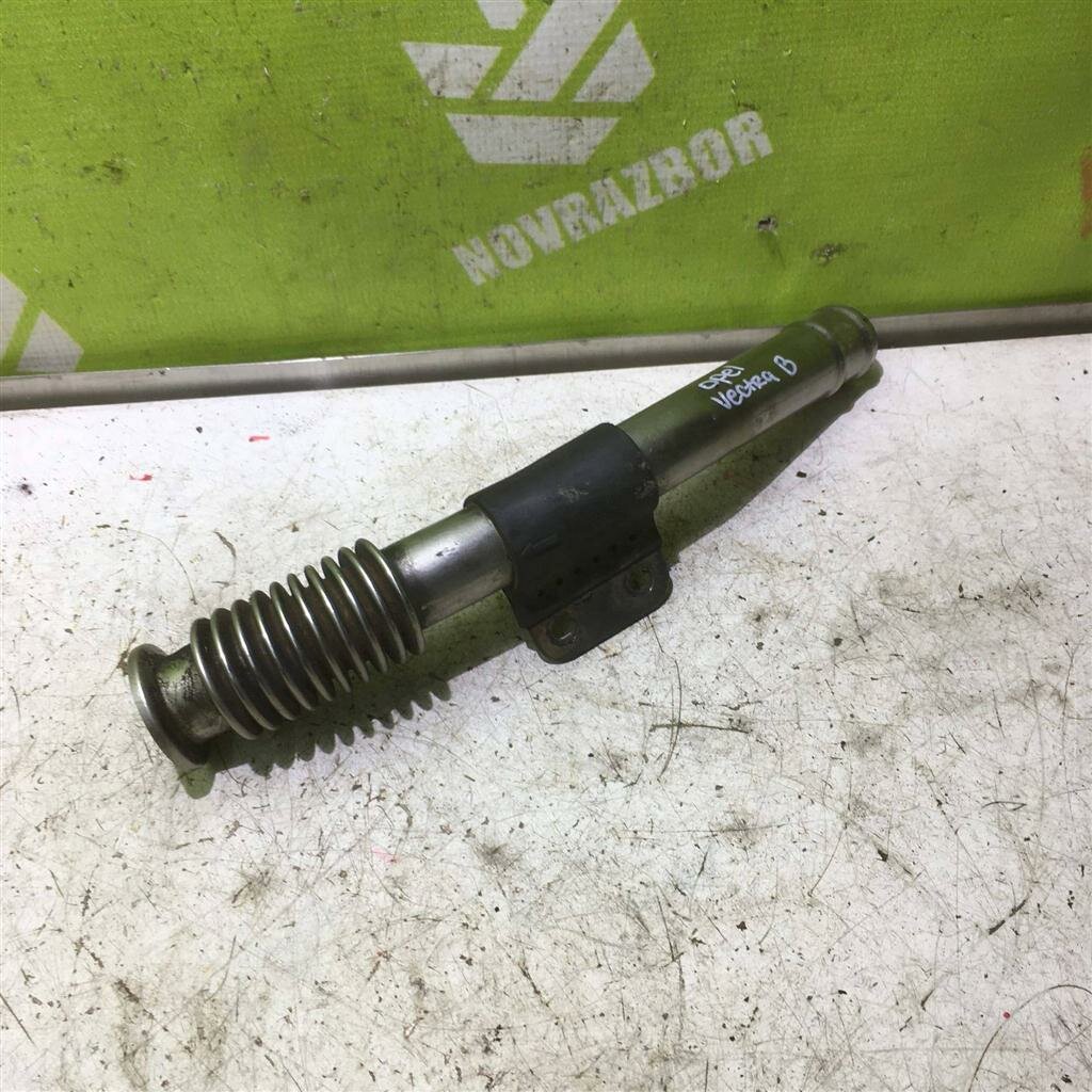 Патрубок Opel Vectra B 1995-1999