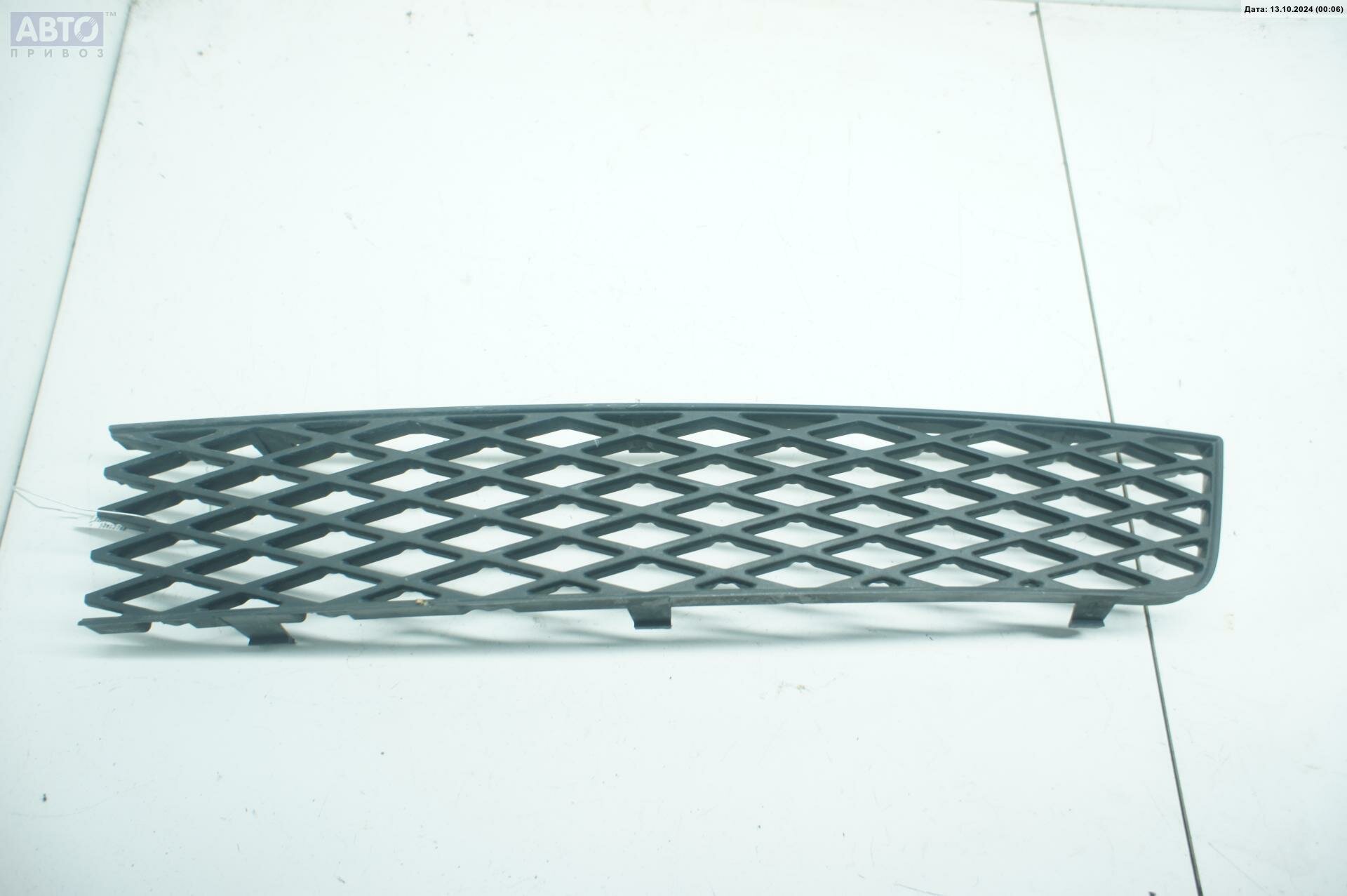 Решетка (заглушка) в бампер Ford Galaxy (2000-2006)