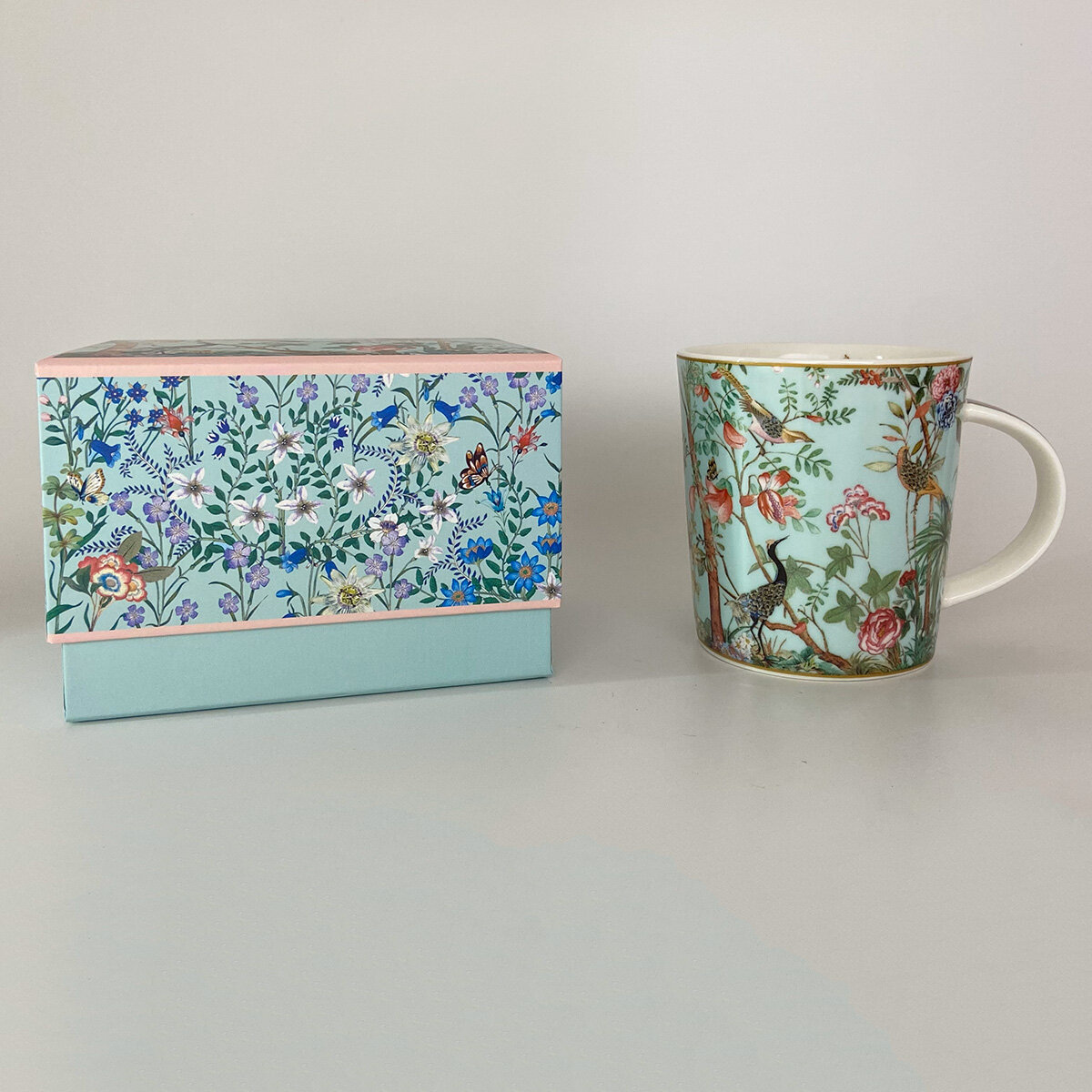 Кружка из фарфора 300мл, в подарочной упаковке