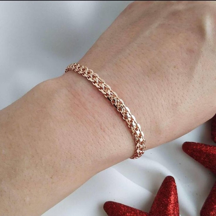 Плетеный браслет