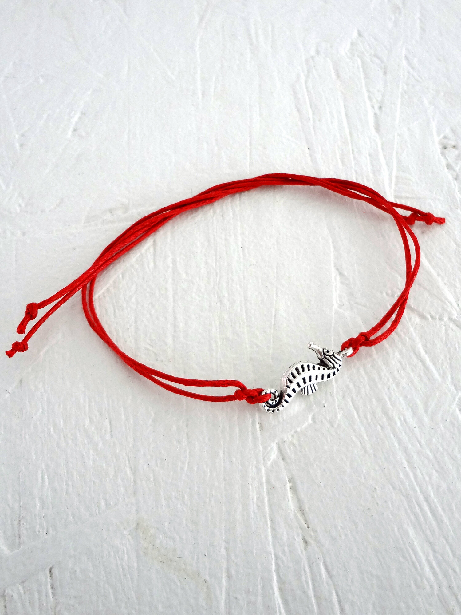 Браслет-нить