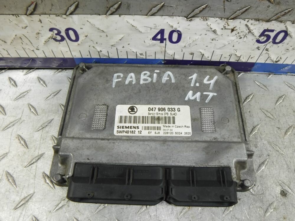 Блок управления двигателем Skoda Fabia I
