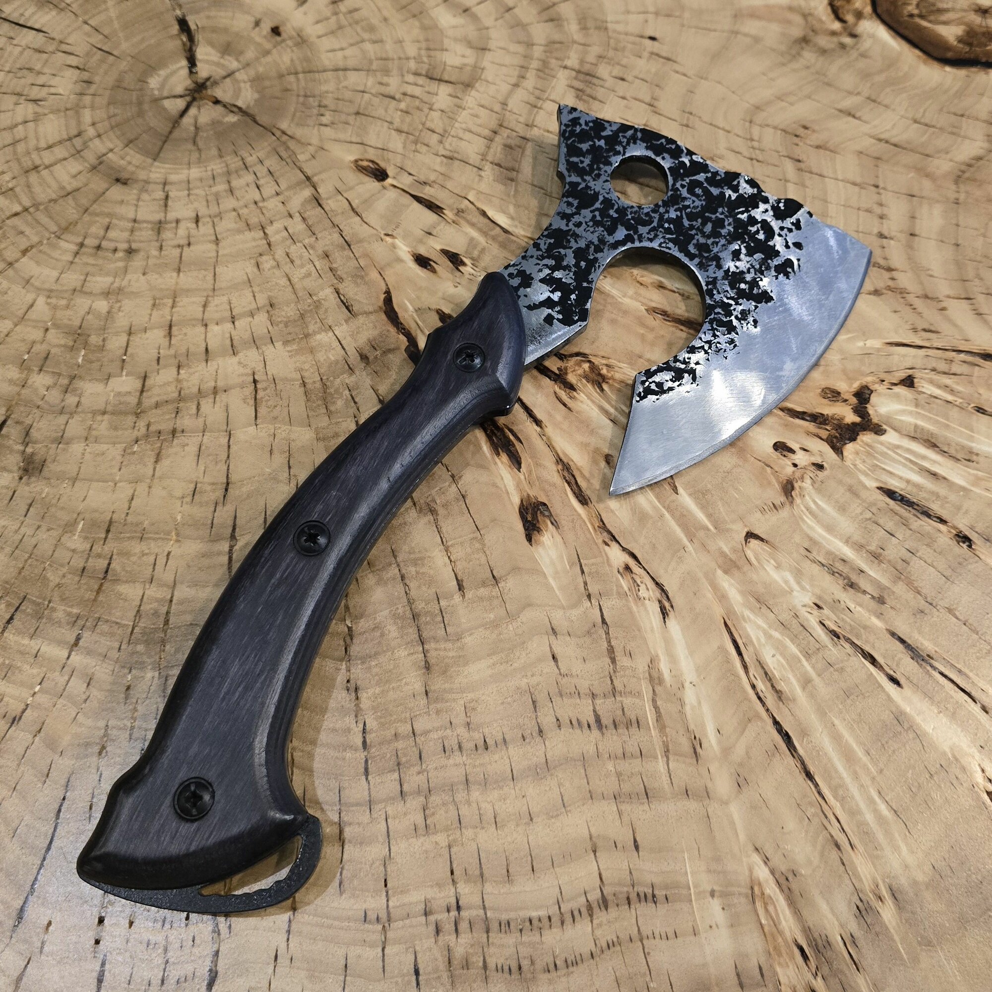 Кованный топор Малый разделочный, сталь 45, рукоять ясень