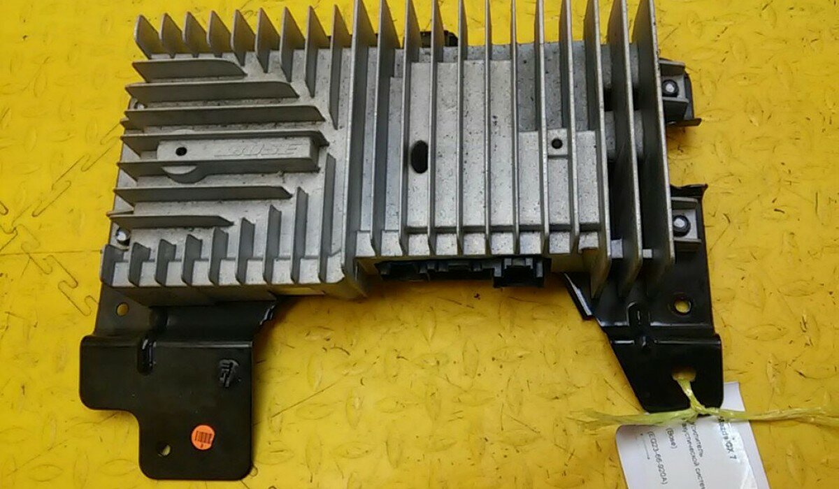 Усилитель акустической системы CX 7 Mazda EG2366920A