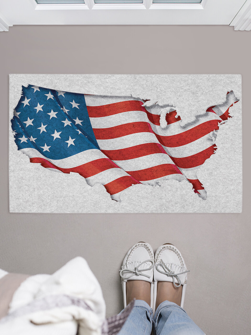 Коврик придверный в прихожую с принтом "Карта Америки на флаге" 45 на 75 см , JoyArty