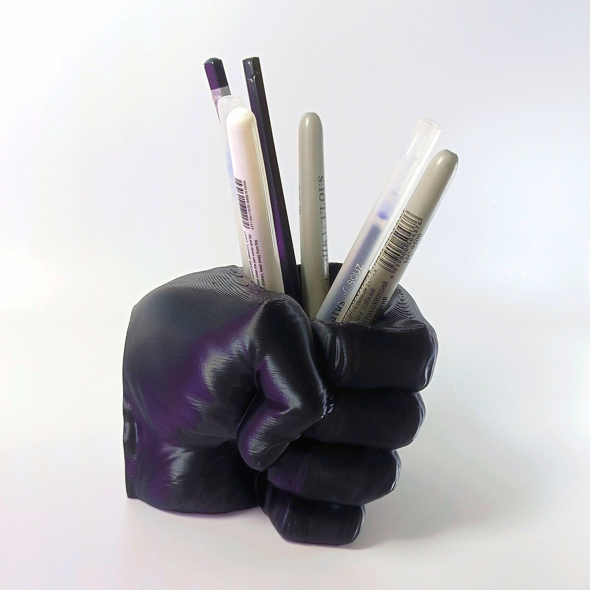 Подставка для карандашей "Кулак", черная, 3D печать, высота 9,5 см.