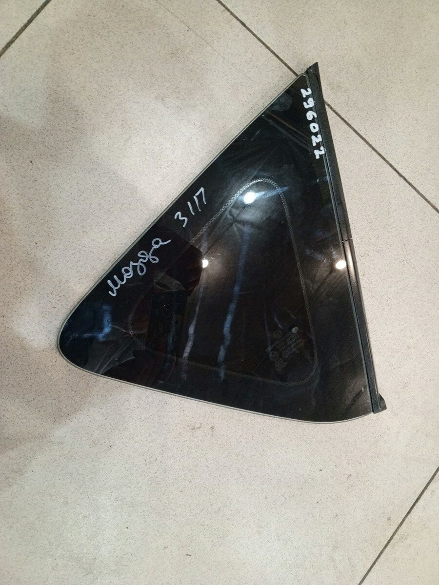 Стекло кузовное глухое правое от Mazda 3 BL 2009-2013