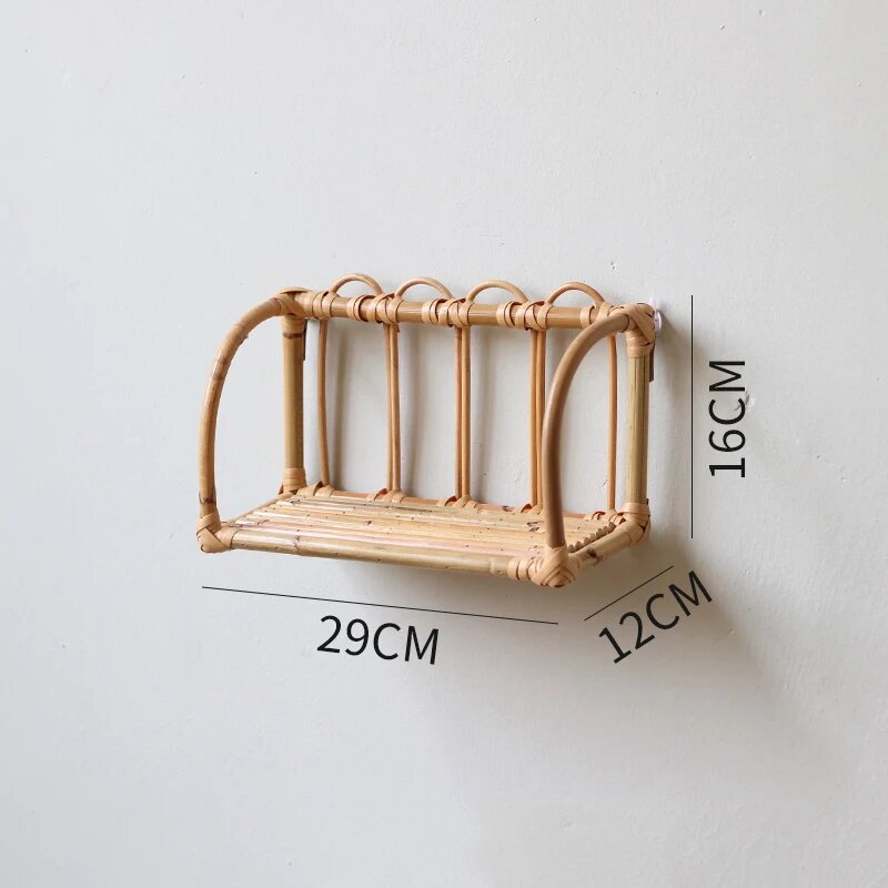 Настенная полка из ротанга