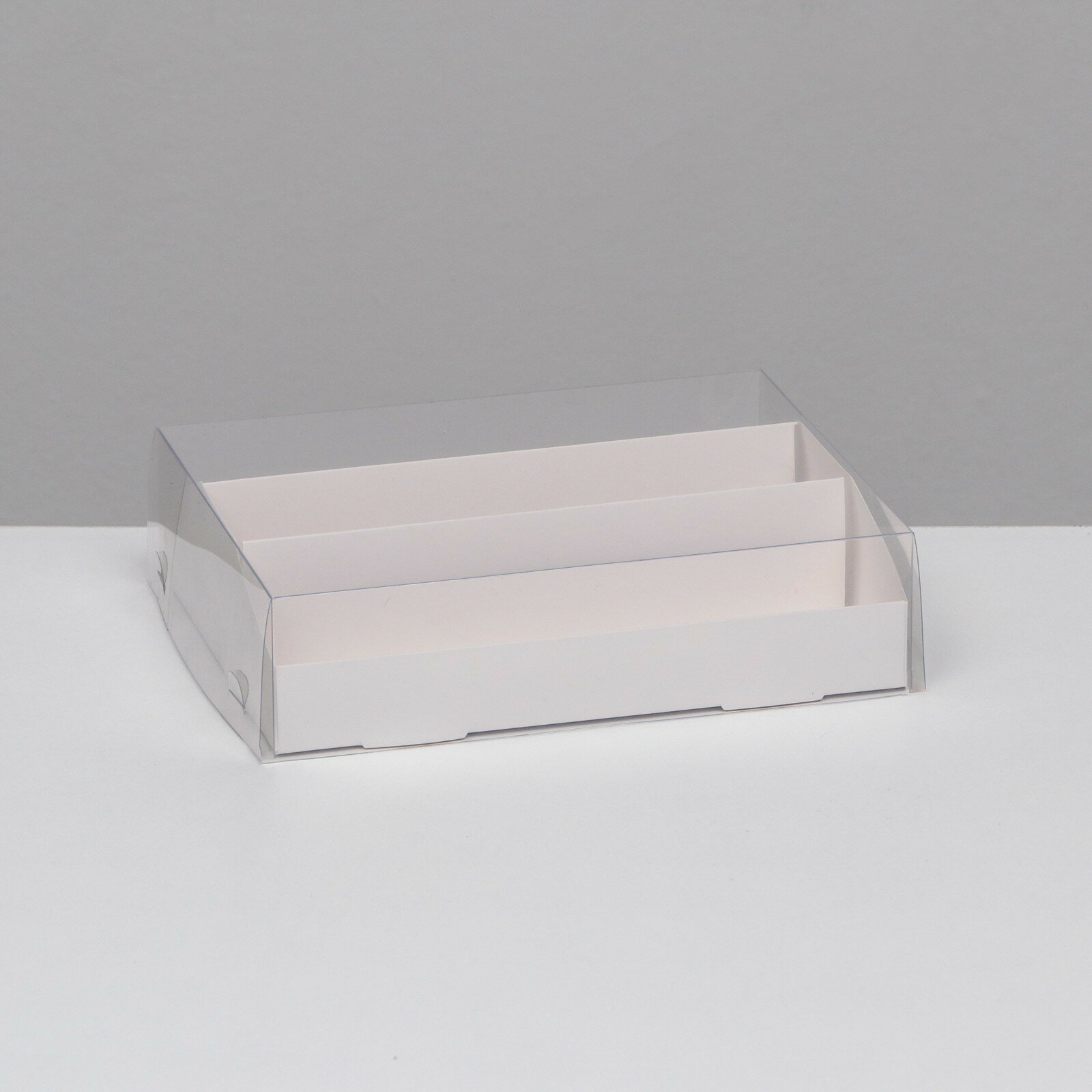 Коробка для макарун, с ложементом, белая 21×16.5×5.5 см