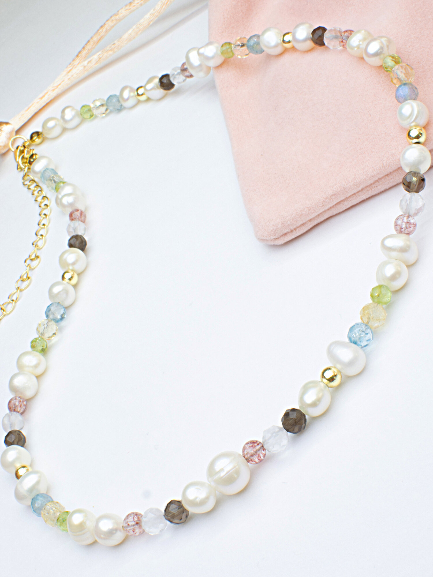 Чокер, гематит, топаз, цитрин, жемчуг барочный, хризолит, кварц, жемчуг пресноводный культивированный, горный хрусталь, раухтопаз