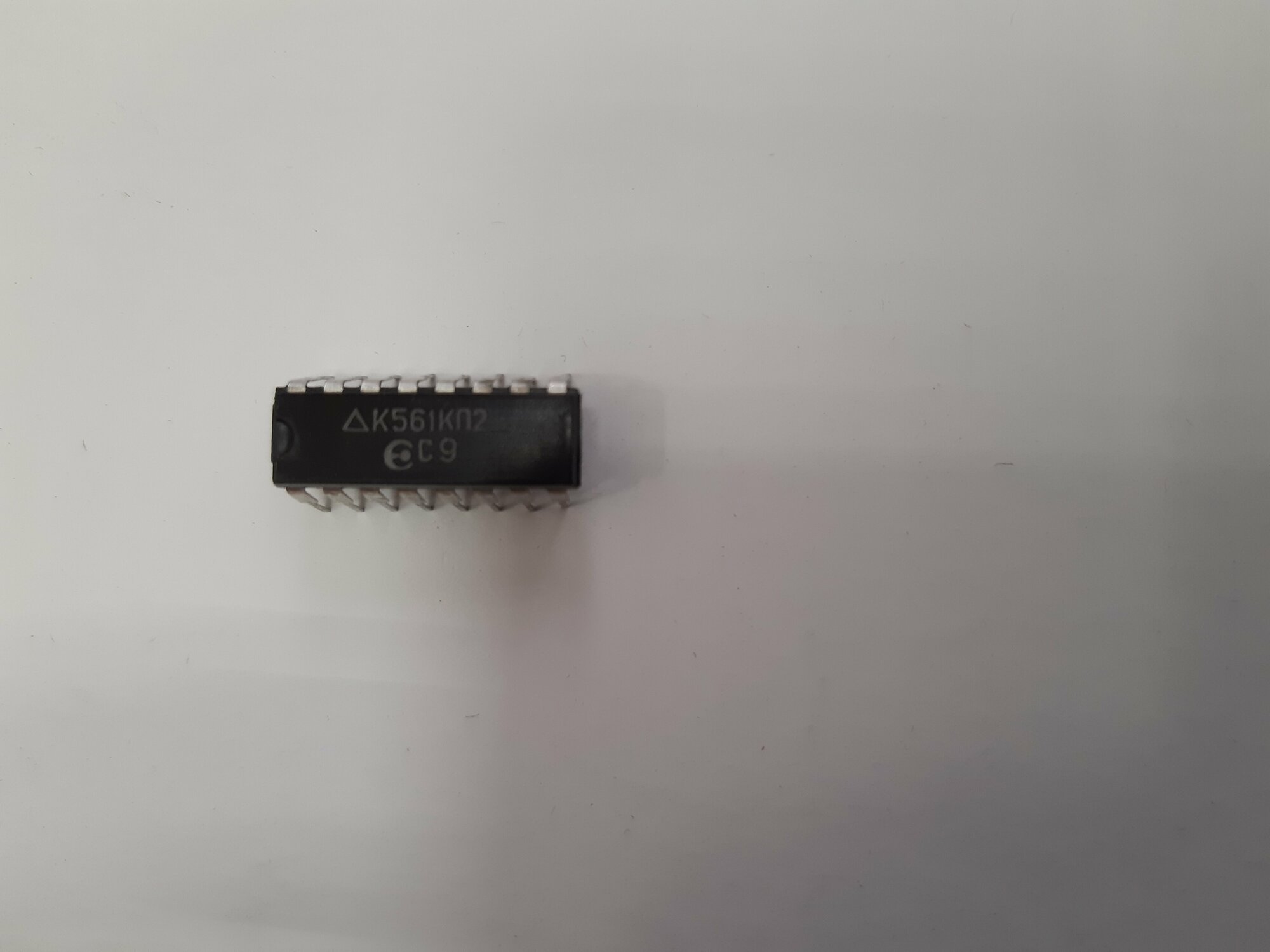 Микросхема К561КП2 (1999г) (упаковка 10 штук)
