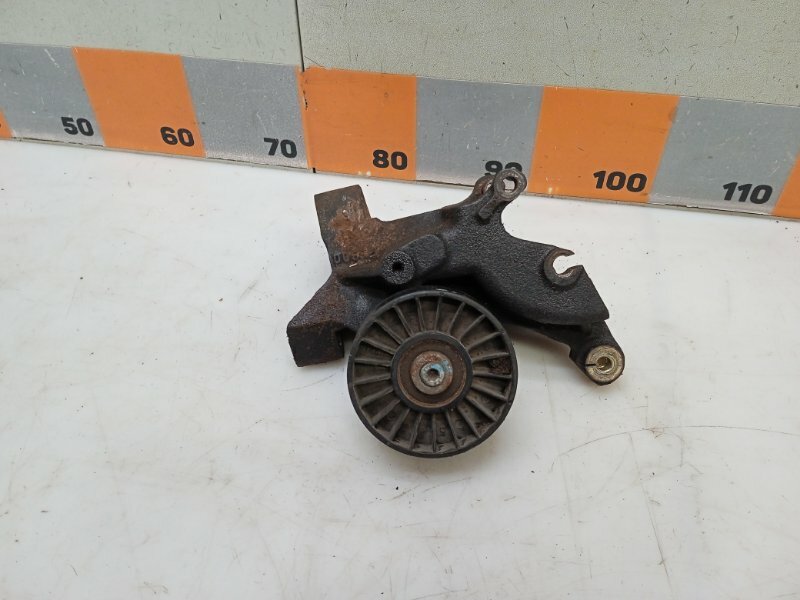 Б/У Иран Ходро Саманд Кронштейн генератора Iran Khodro Samand 2007 279755 Iran Khodro арт. 18105021, 1