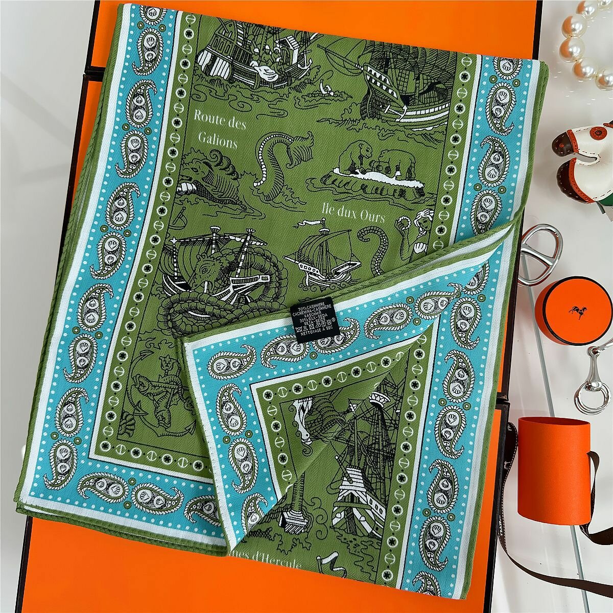 Шарф для женщин