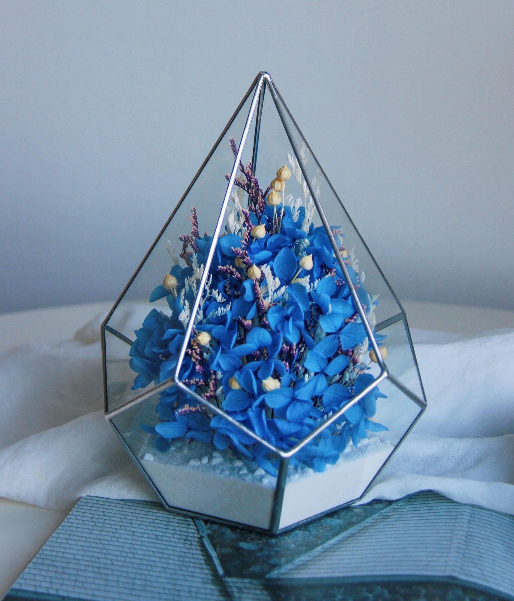 Флорариум с сухоцветами Индиго Severinside со стабилизированными цветами