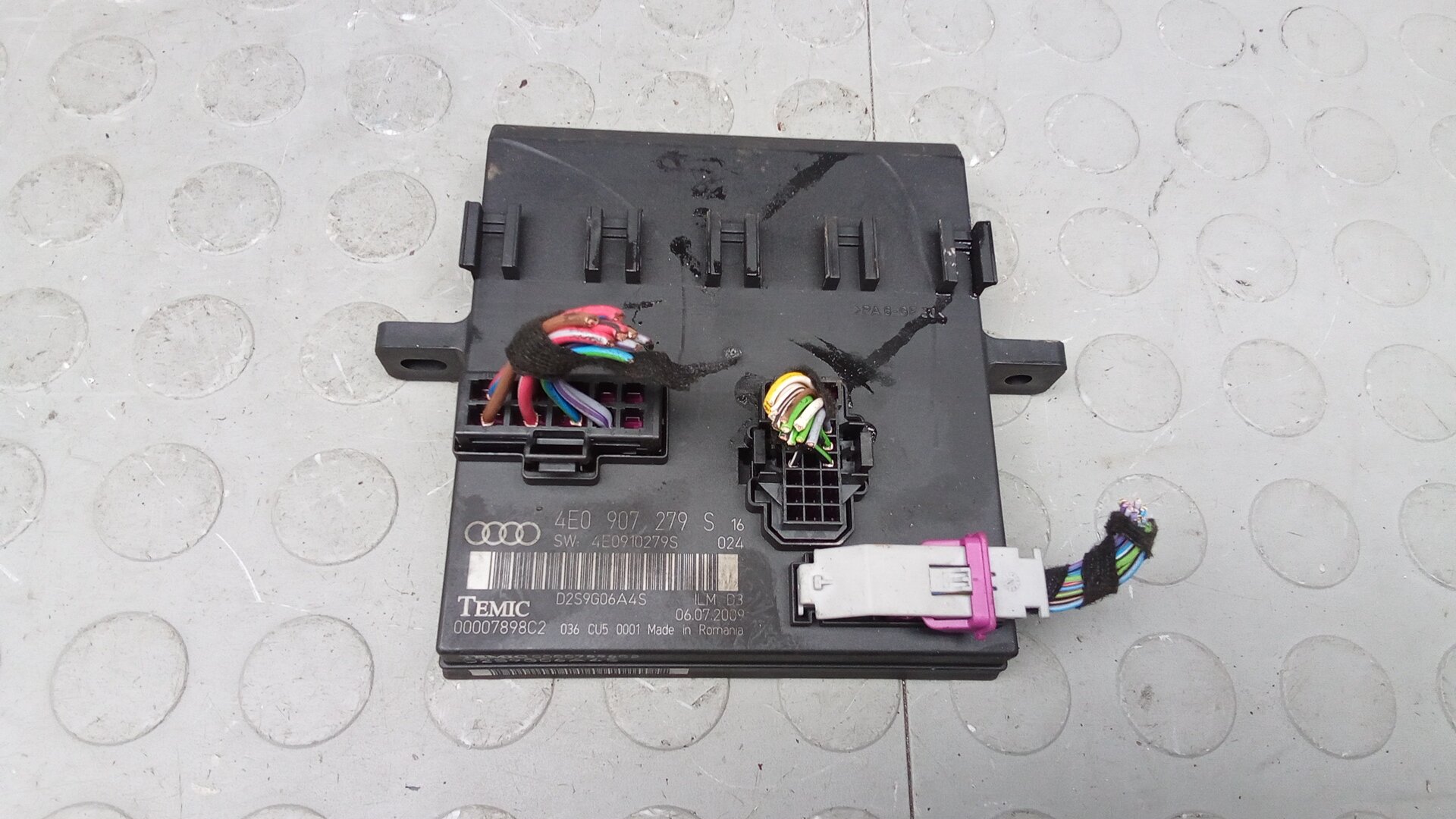Блок бортовой сети (блок управления BCM) AUDI A8 D3, Номер 4e0907279s