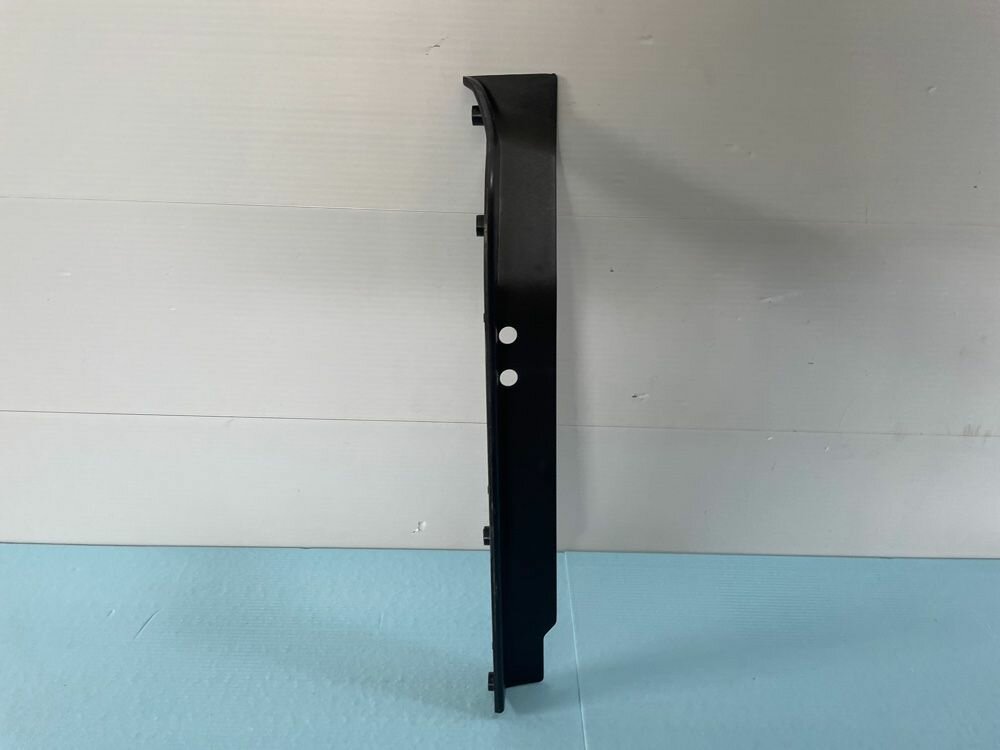 Торцевая планка бампера правая MAN TGA переднего МАН ТГА (крышка амортизатора)