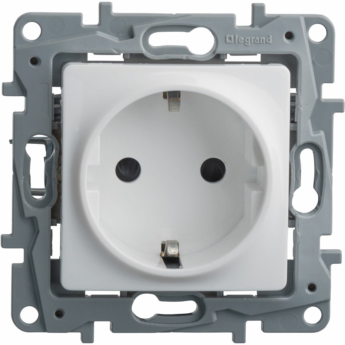 Legrand (Легранд) Розетка со шторками белая, Etika 672222