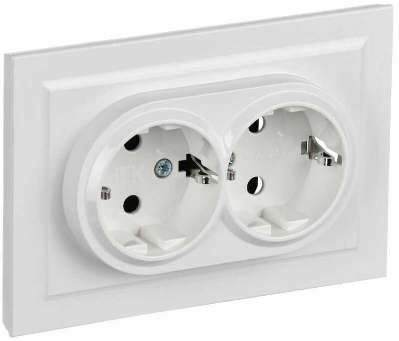 Розетка двойная c заземлением с рамкой белый IEK Brite