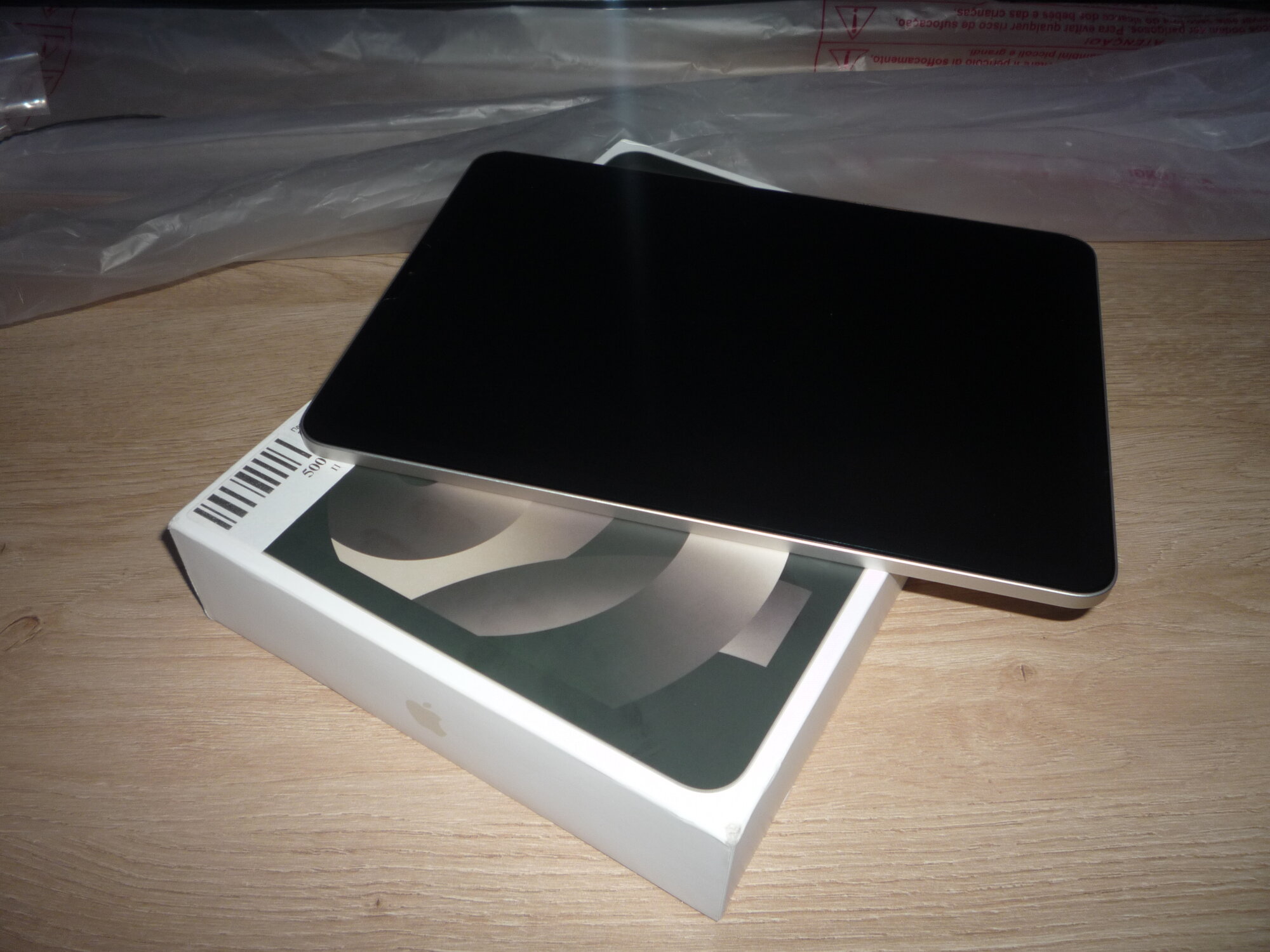 10.9" Планшет Apple iPad M1 Air 2022 Wi-Fi 8/256Gb (MM9P3), Starlight