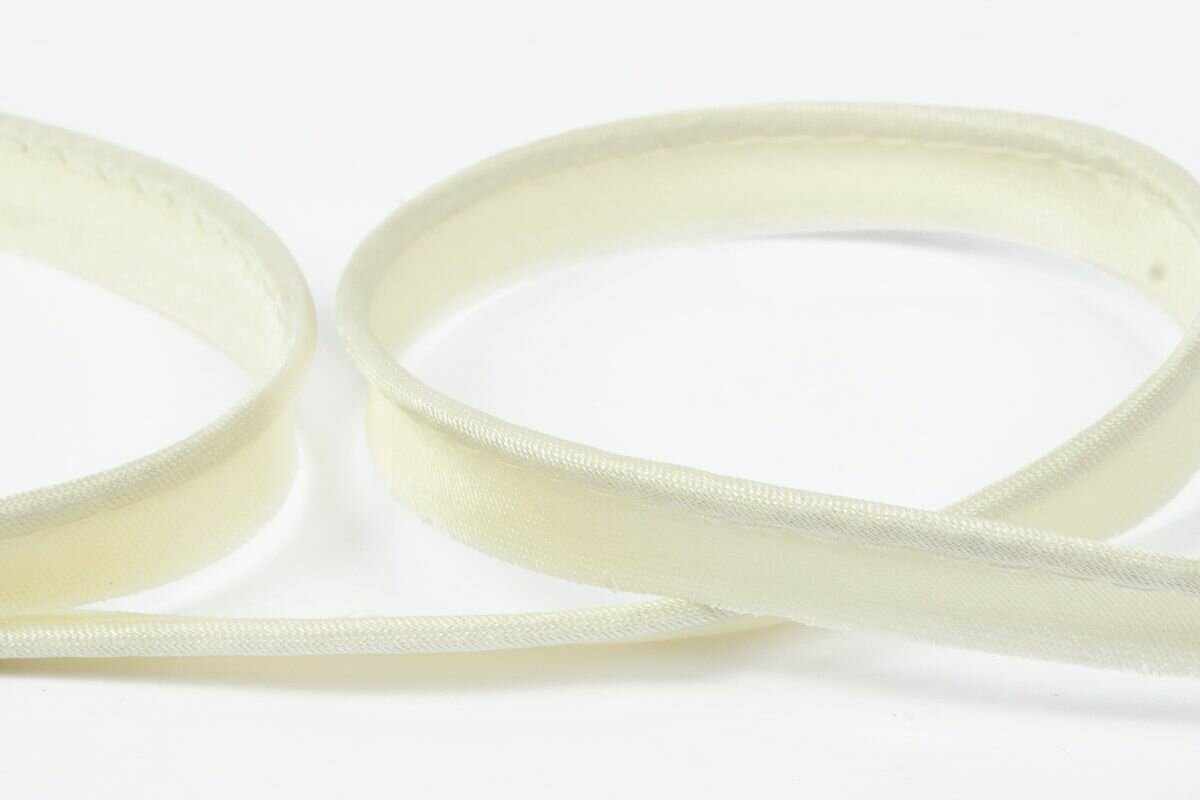 Кант атласный "Gamma" GA-10P 10 мм 65 м 2.5 м №004 бежевый