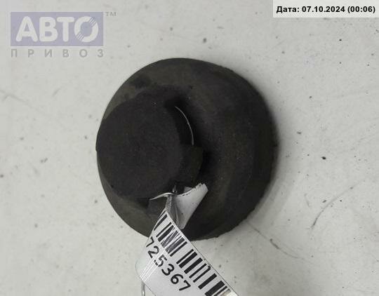 Кронштейн радиатора Volkswagen Passat B5+ (GP)