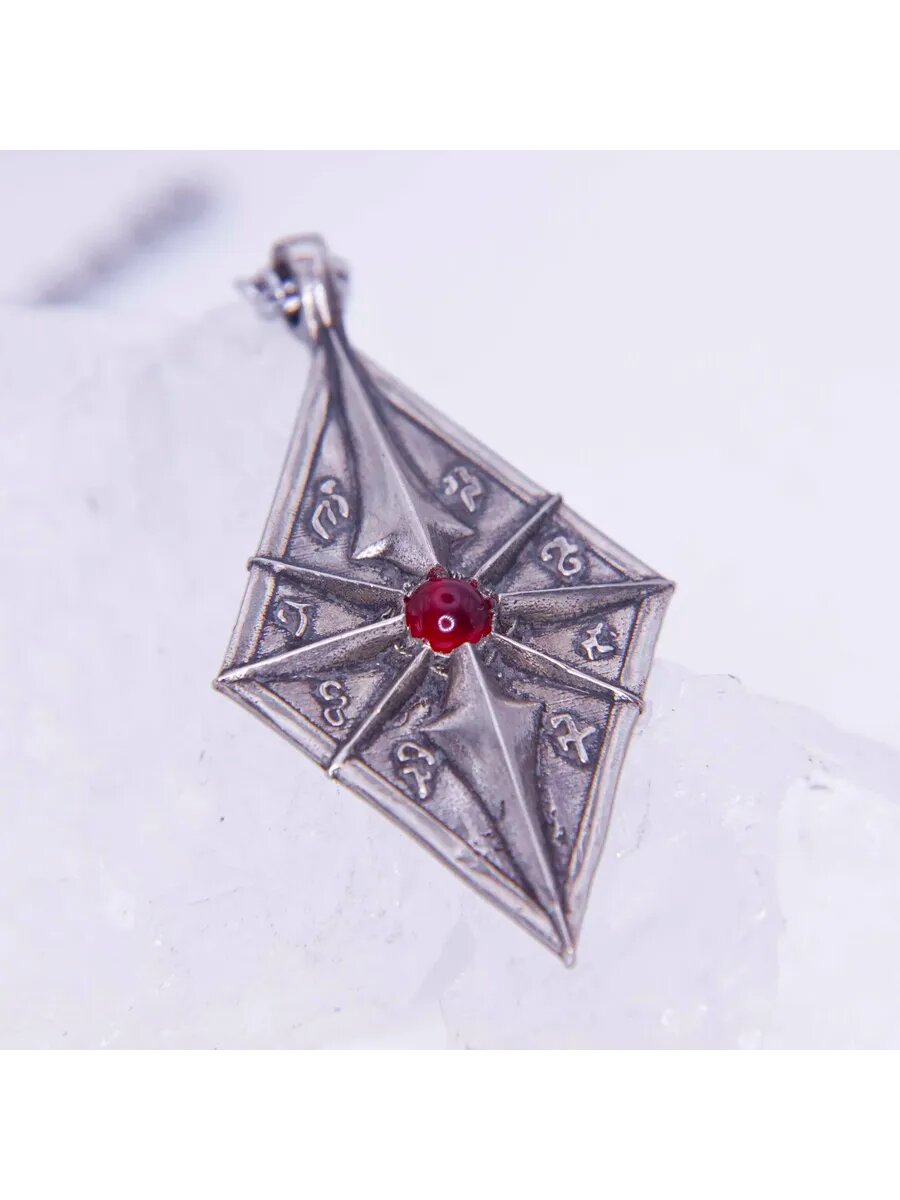 Колье, сердолик