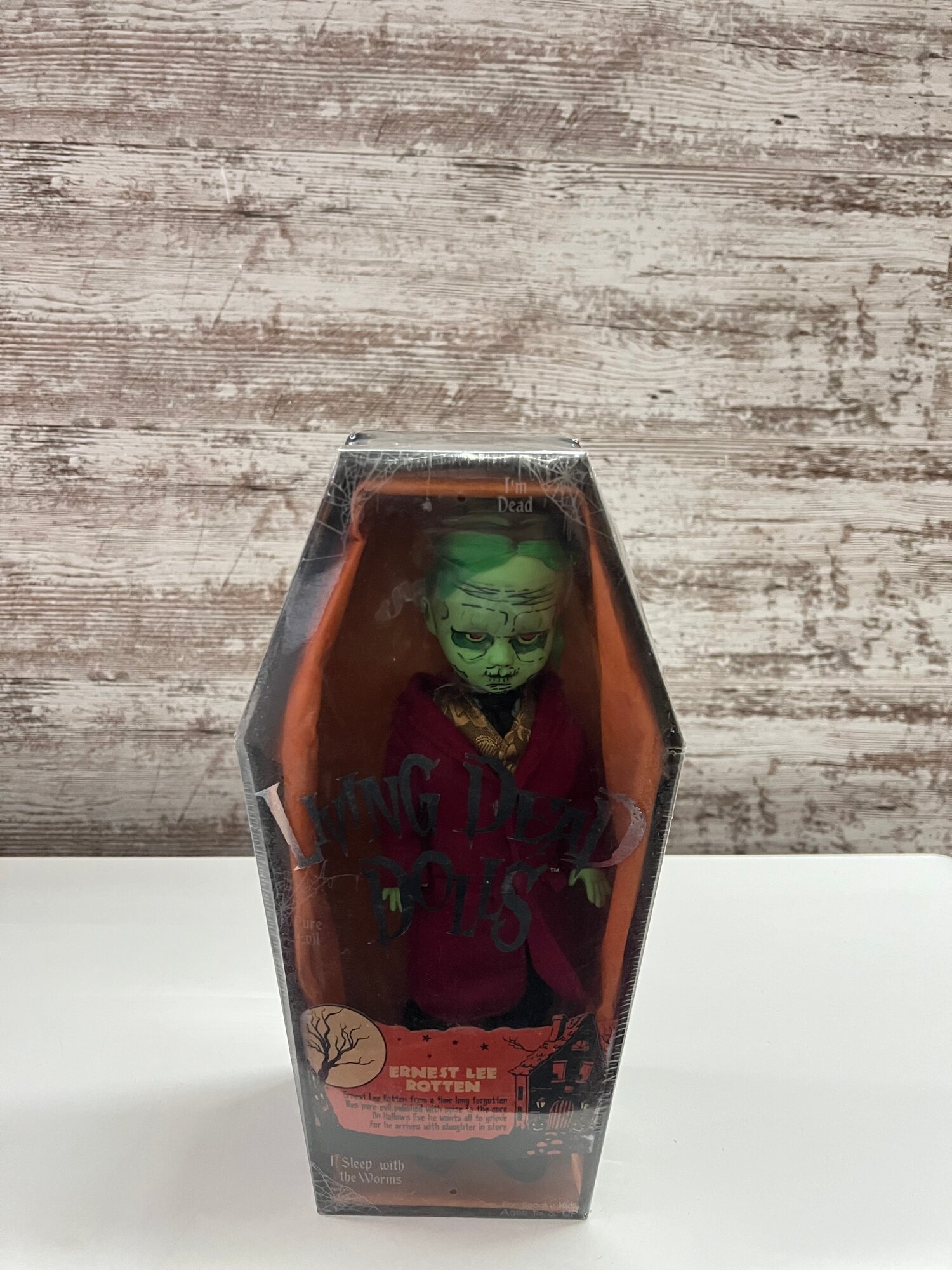 Фигурка Живые Мёртвые Куклы Ernest Lee Rotten Living Dead Dolls 26 см от Mezco