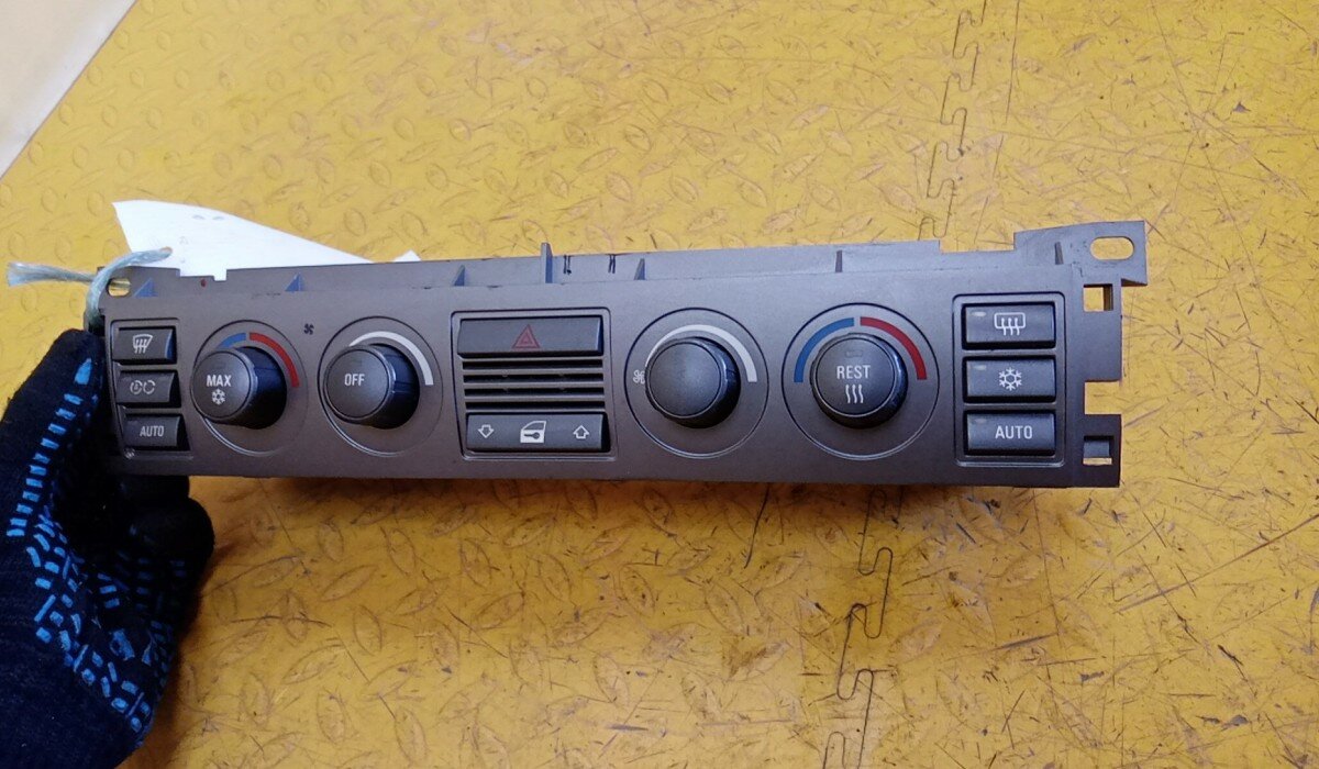 Блок управления климатической установкой 7-серия E65/E66 BMW 64116922448