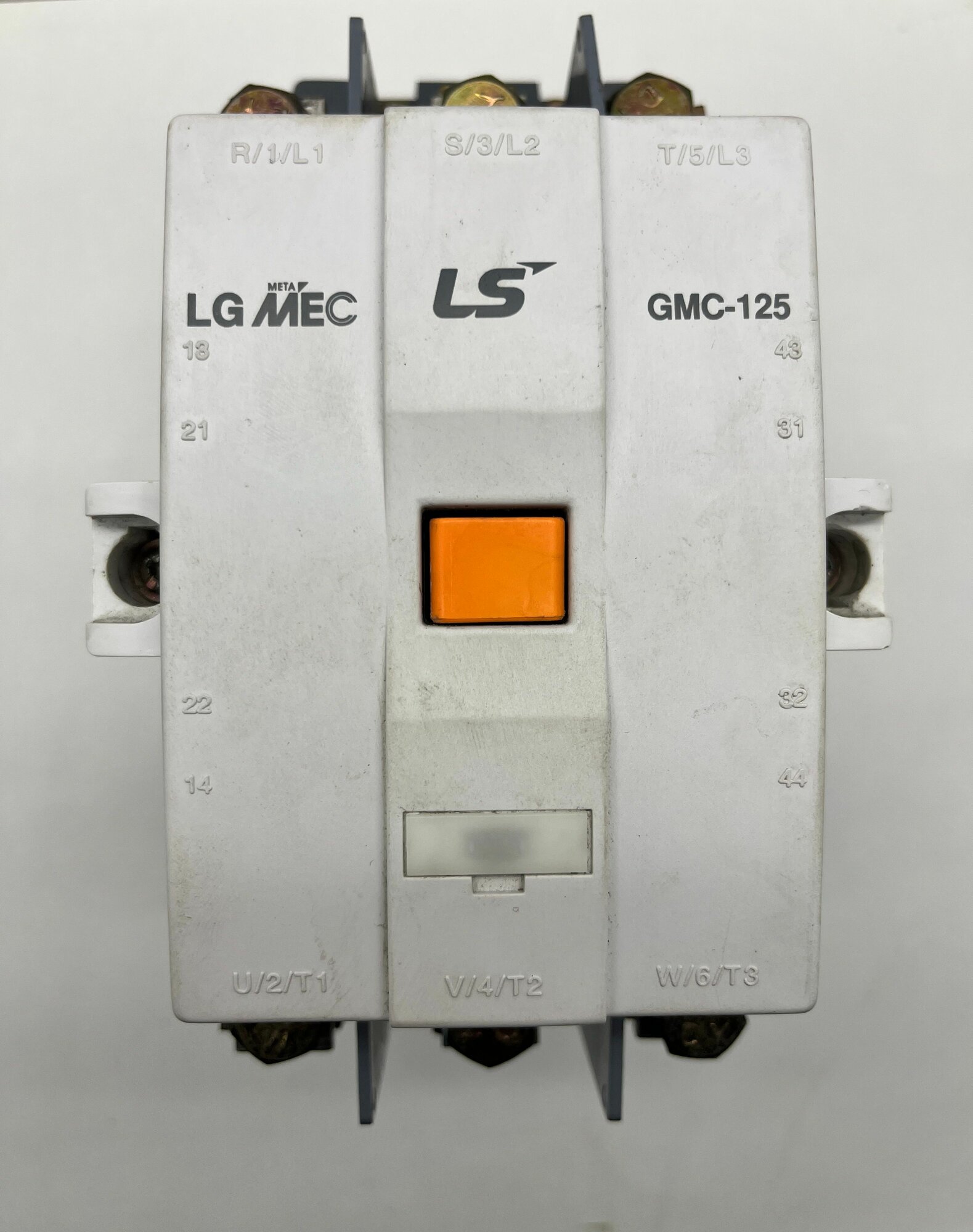 Контактор GMC-125 LS Electric, 125А, Кат: AC 100-240V 50/60Hz, DC 100-220V.
