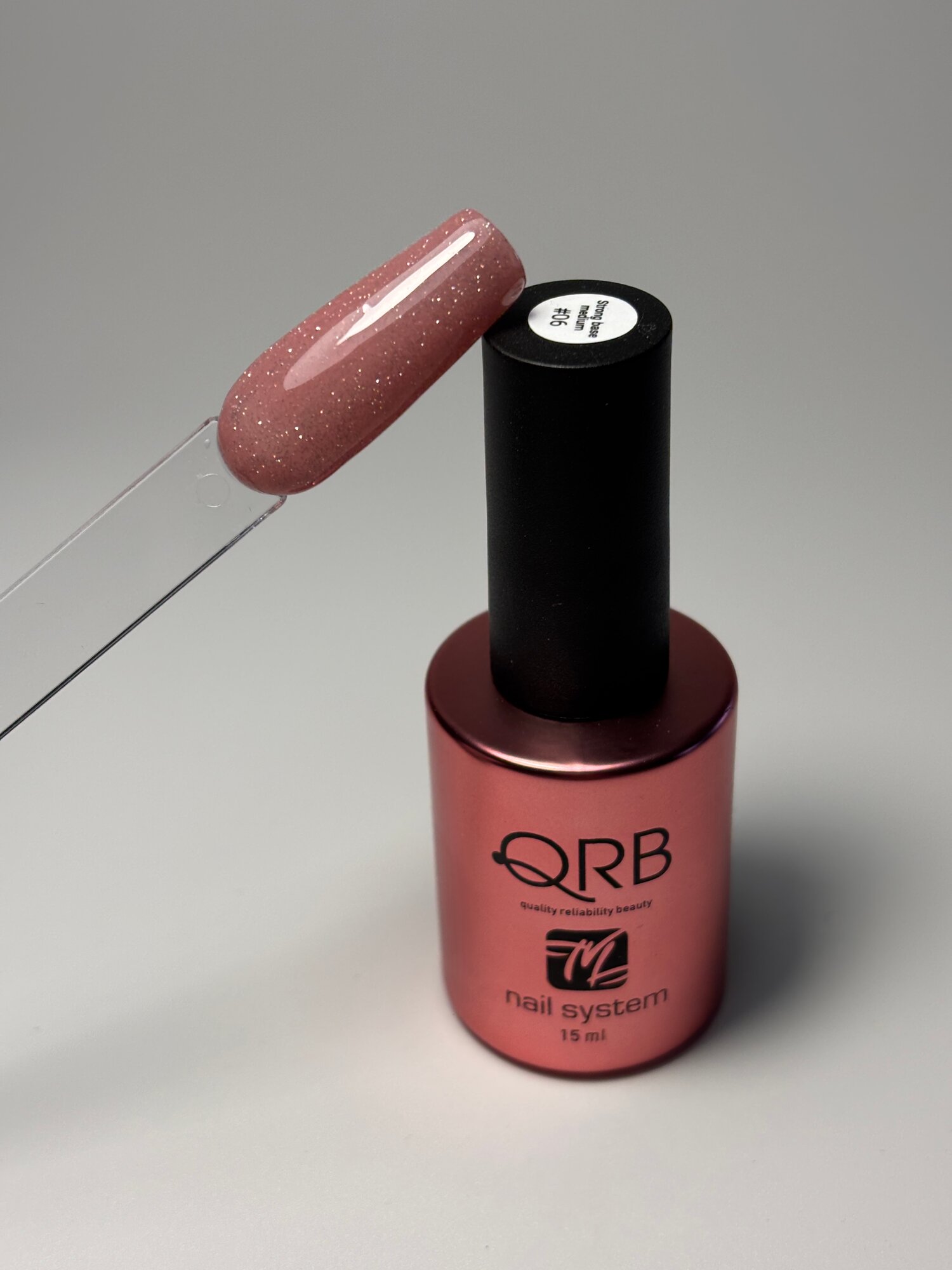 Камуфлирующая цветная база для гель лака ногтей №6 светоотражающая бежевая QRB nail system, 15 мл