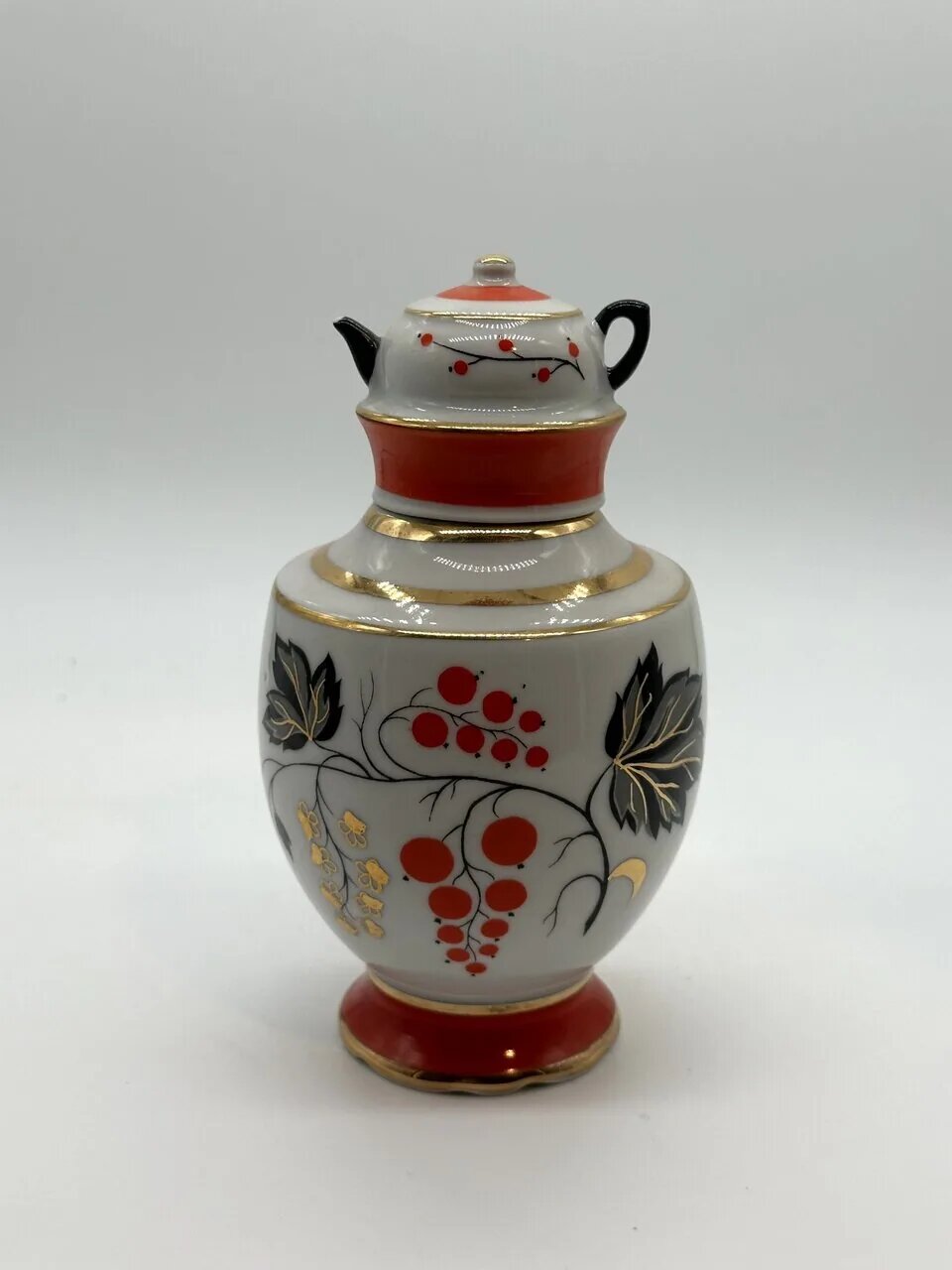 Фарфоровый Чайник рябиновка ЛФЗ ссср винтажный редкий