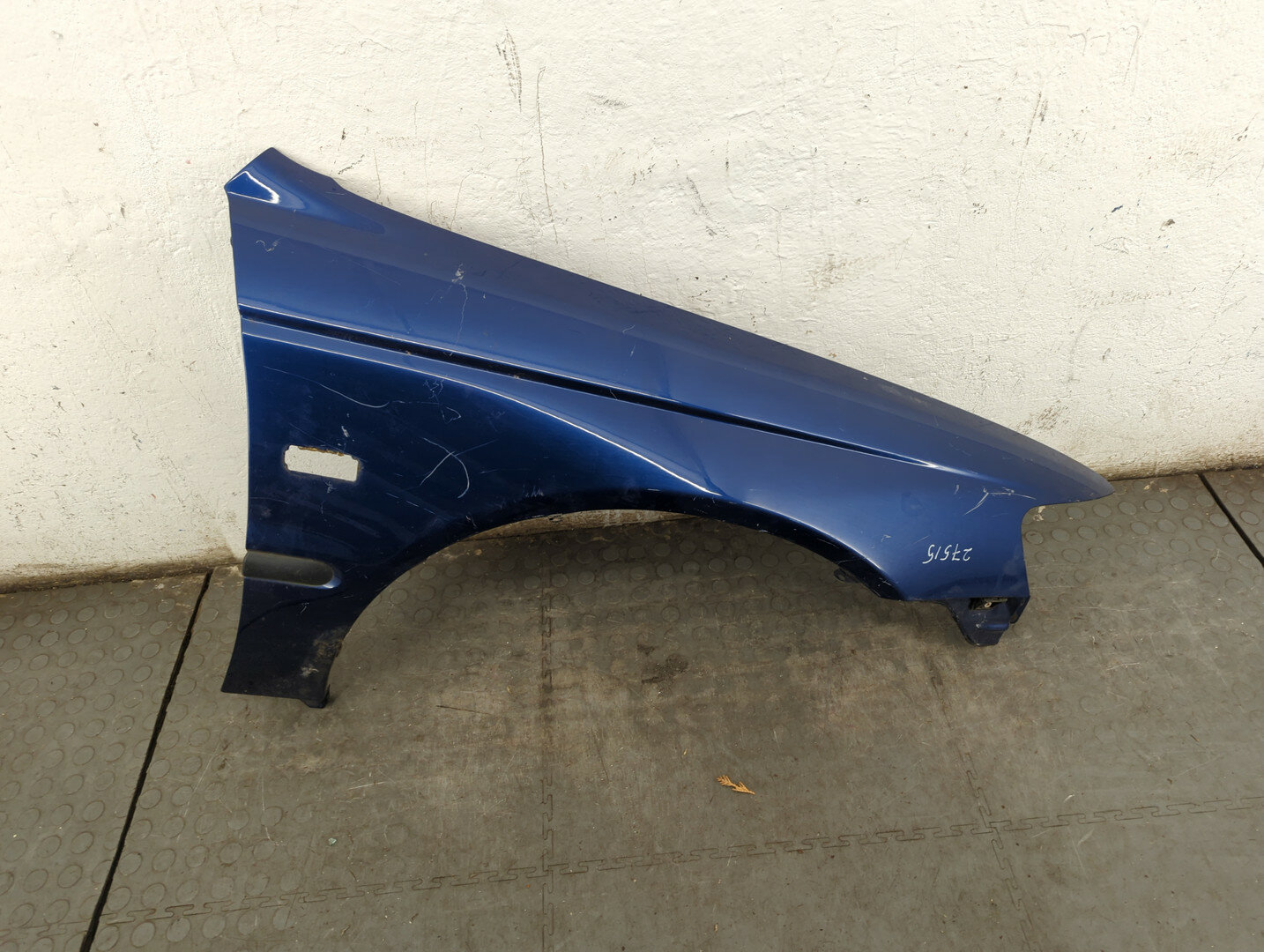 Крыло правое переднее Honda Accord 6 Б/У