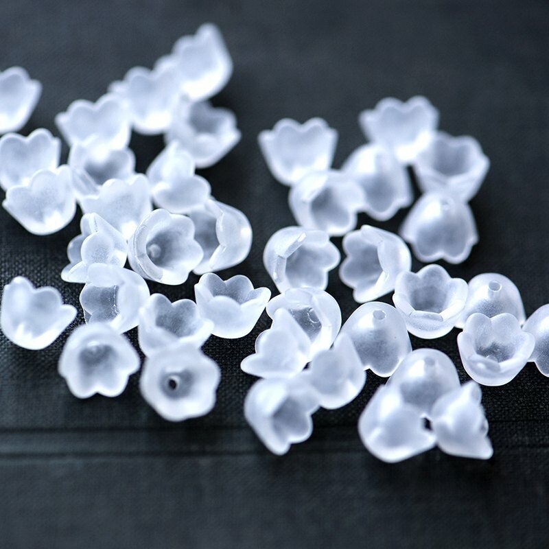 Бусины цветок ландыш акриловые/пластиковые 75 шт, размер 10х6 мм, цвет прозрачный матовый