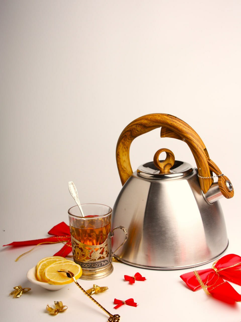 Чайник со свистком из нержавеющей стали 3 литра Серебристый ручка под дерево