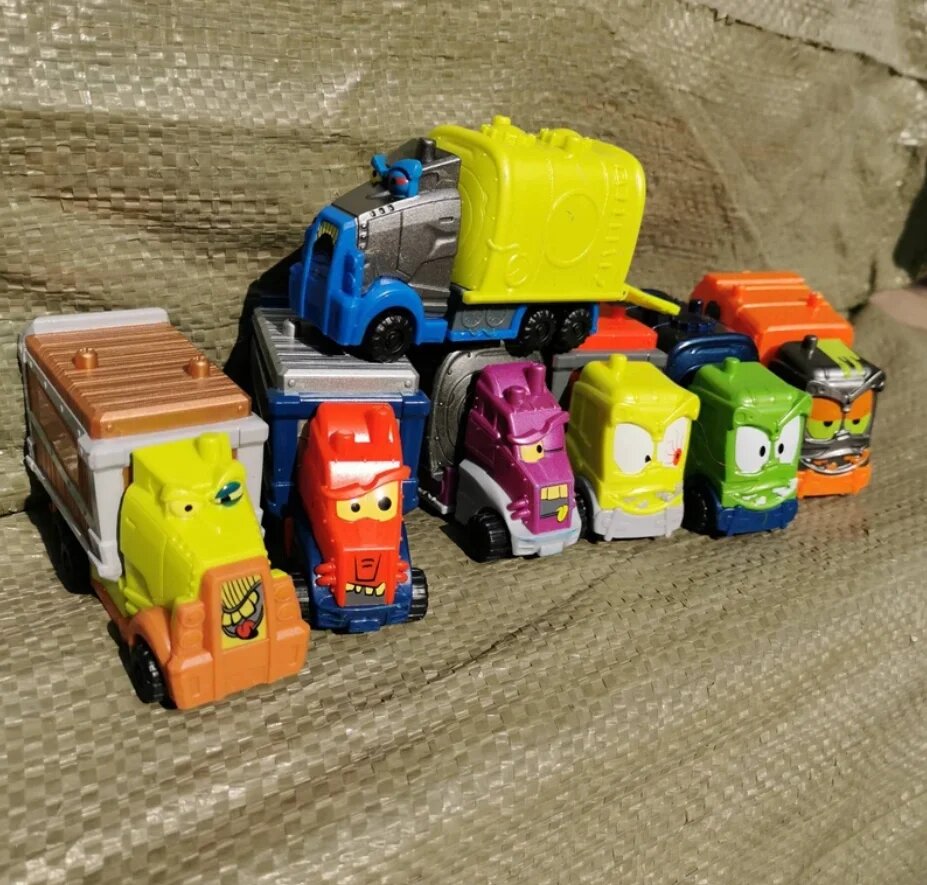 Фигурка мусоровоза Super Zings