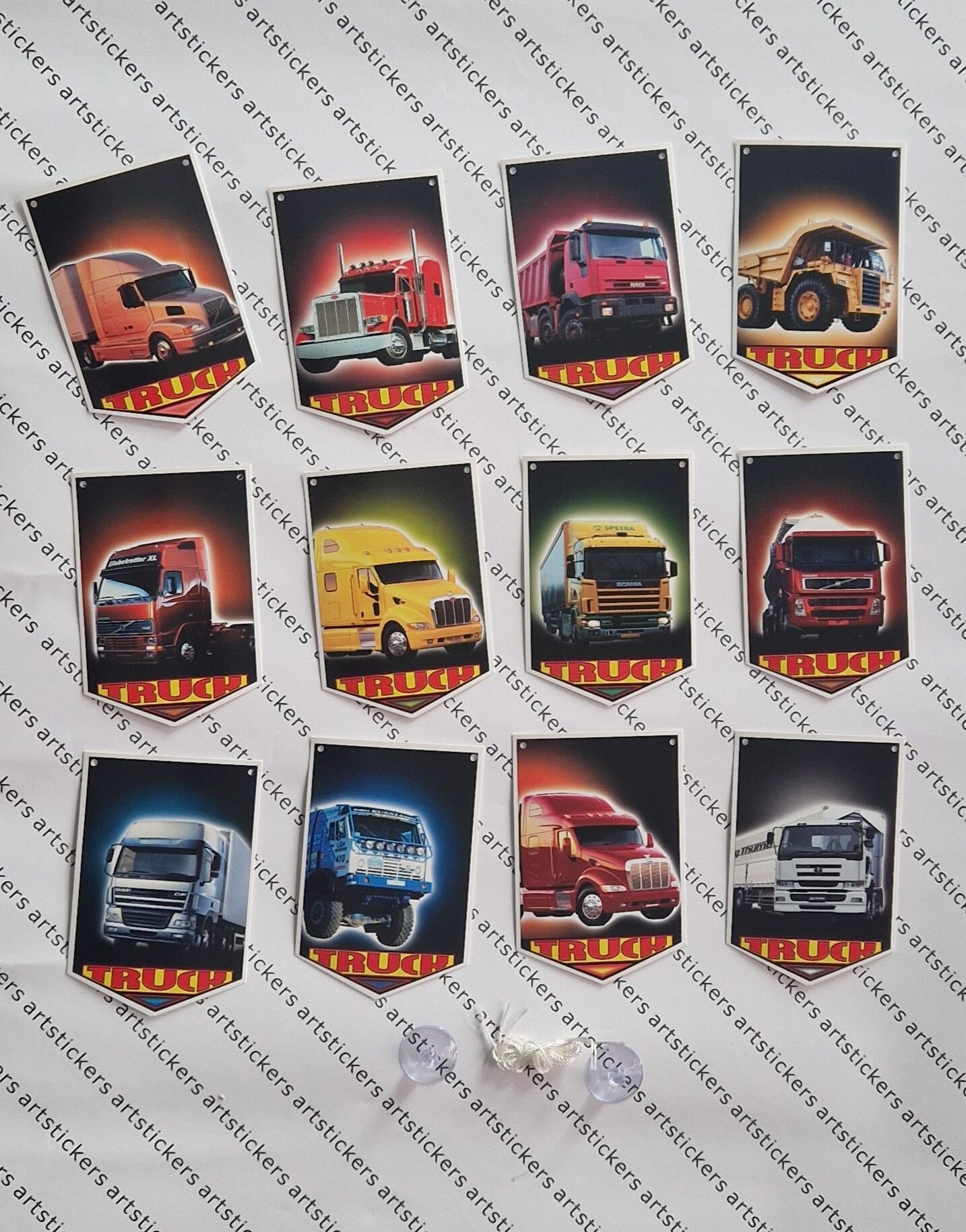 Флажки вымпел гирлянда в салон авто машины-девушки (12шт) 11х7,5см, комплект