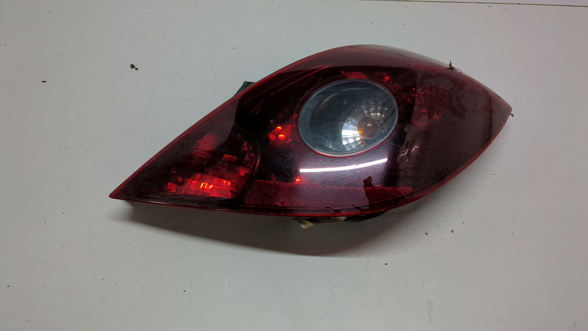 Фонарь (задний) правый Opel Corsa D Б/У