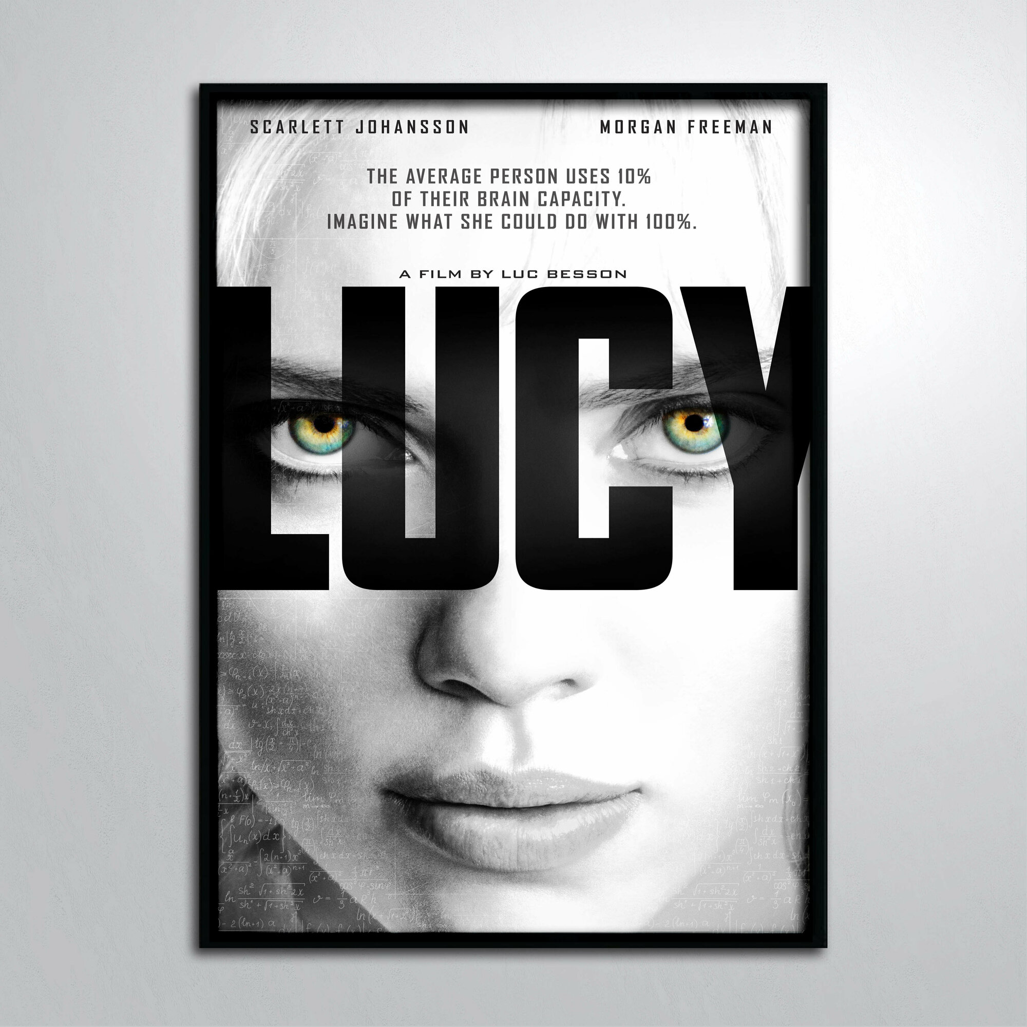 Постер в раме/Люси Люк Бессон Скарлетт Йоханссон Монохром Lucy