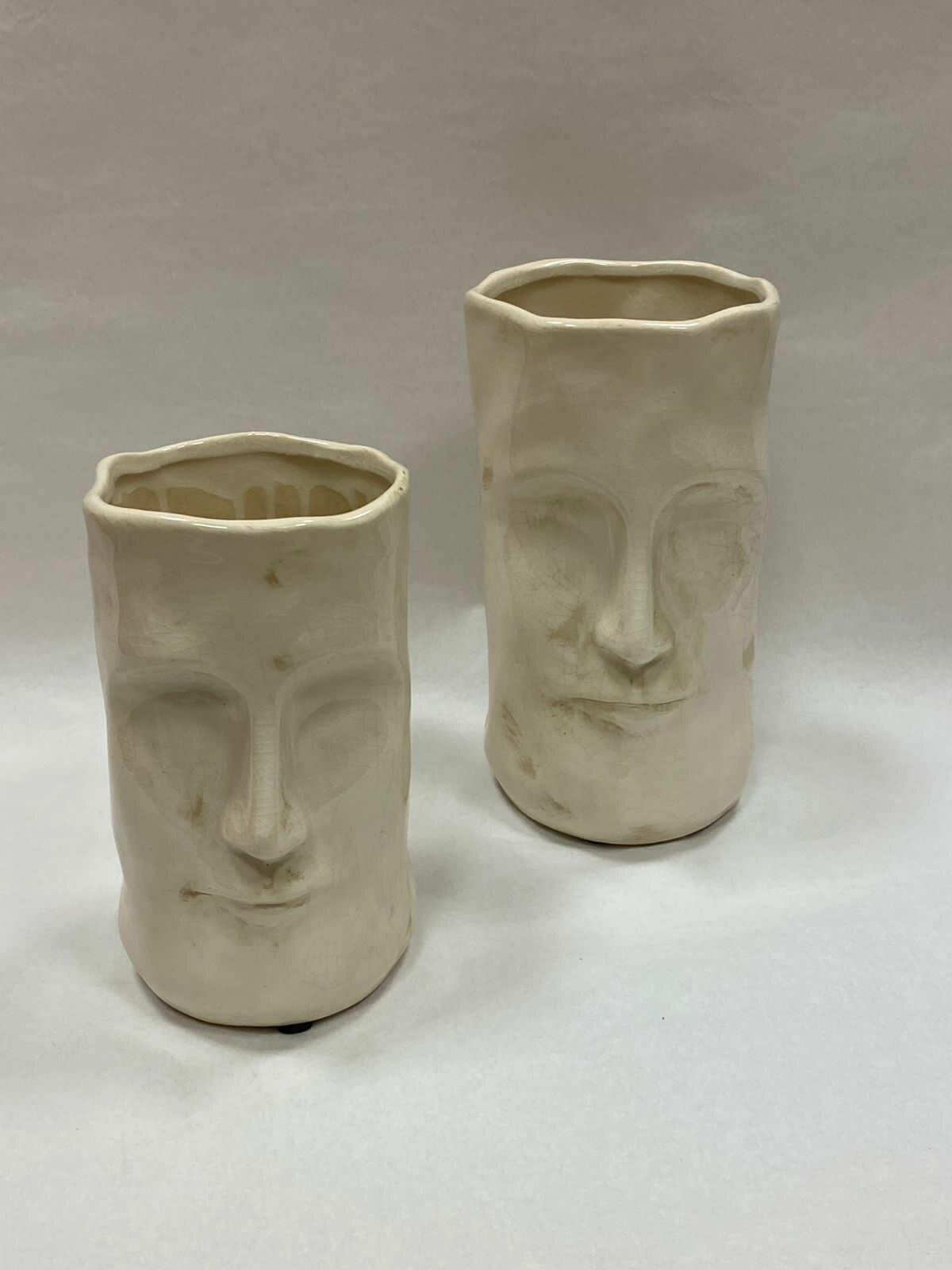 Ваза керамическая винтажная в стиле прованс / Ваза декоративная с узором для цветов/ Оригинальная ваза для декора интерьера / Красивый сувенир в подарок маме, бабушке, сестре, родителям, подруге на 8 марта, день рождения, юбилей, годовщину / Высота 18 см