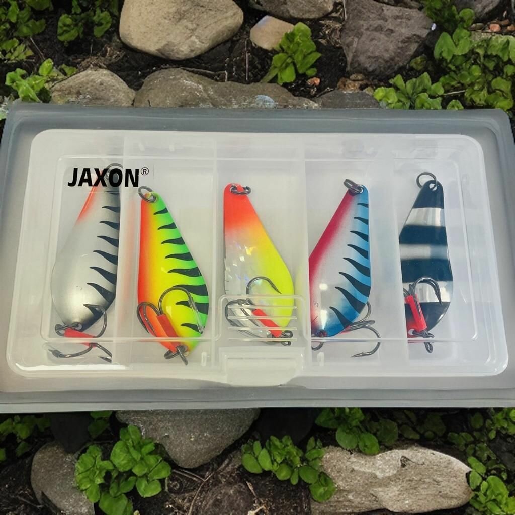 Блесны колебалки Атом 15 гр 6,5 см набор в коробке 16х9х4 см с поводками Jaxon