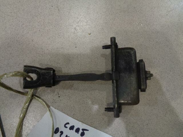 Ограничитель двери от Saab 9-5 1997-2010