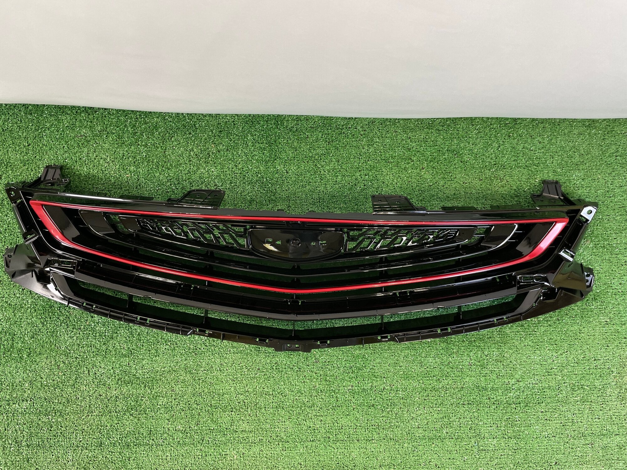 GEELY Решетка радиатора Geely Coolray 6013025000