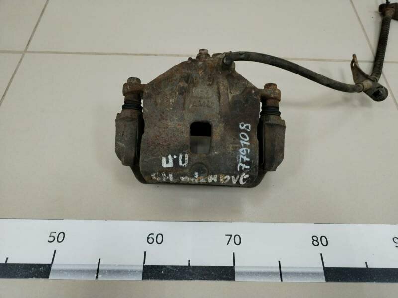 Суппорт передний правый Hyundai Elantra HD 2006-2010 кат.номер: 581302H300