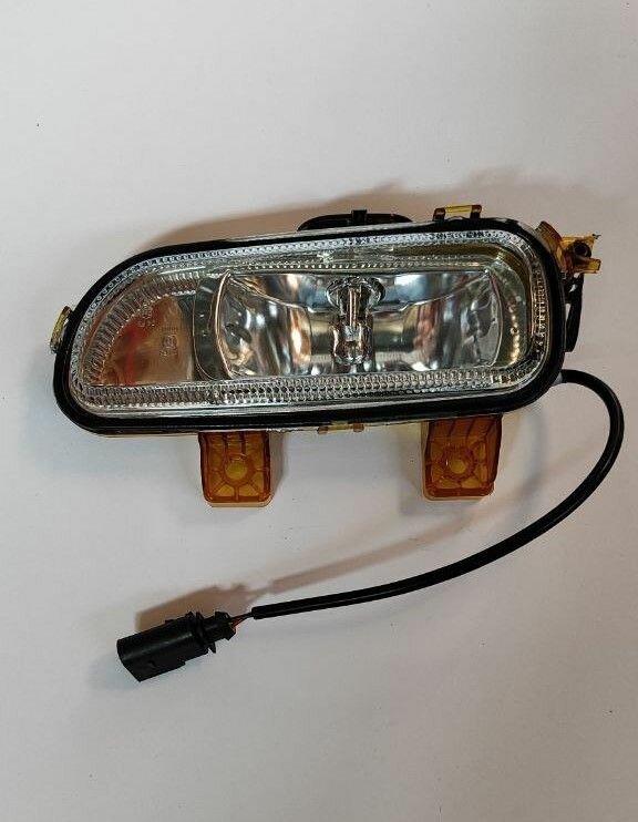 Фара противотуманная левая А9408200056