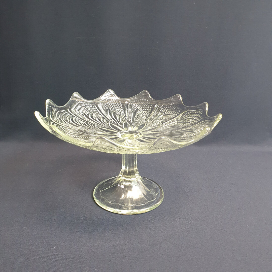 Ваза - фруктовница на ножке 15 см, стекло, диаметр 25 см. Винтаж, СССР.