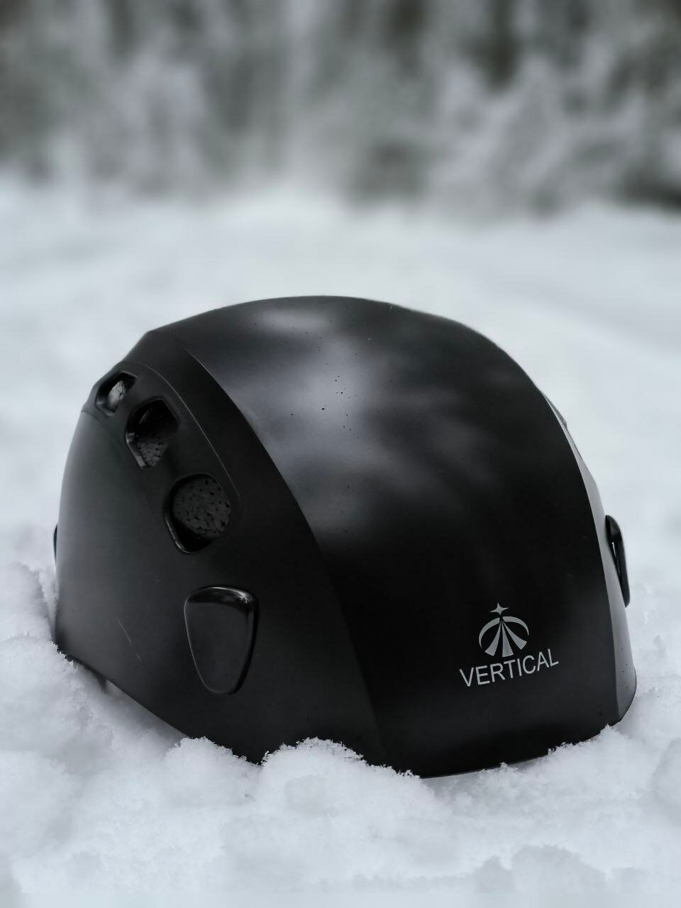 Каска альпинистская PHANTOM черная. Новинка Вертикаль, Vertical.