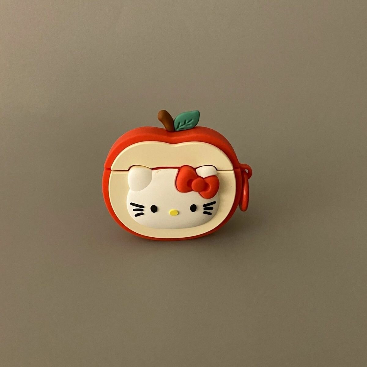 Подходит для AirPods Pro 3, силиконовый чехол для наушников Apple, новая модель 2025 года, защитный чехол с мультяшным дизайном.