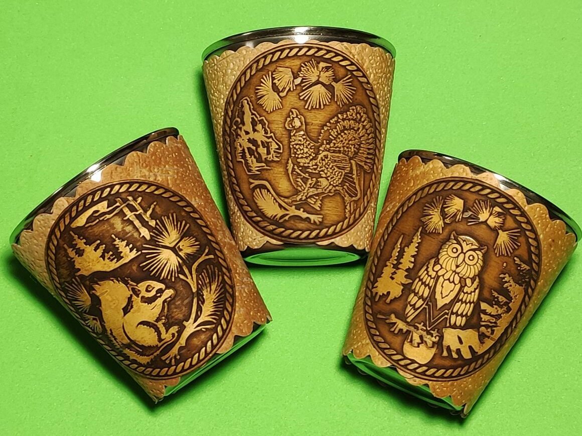 Стопки "23 февраля. Охотнику. Животный мир." 70 мл. Набор 3 шт. Нержавеющая сталь/береста. Подарок для мужчины