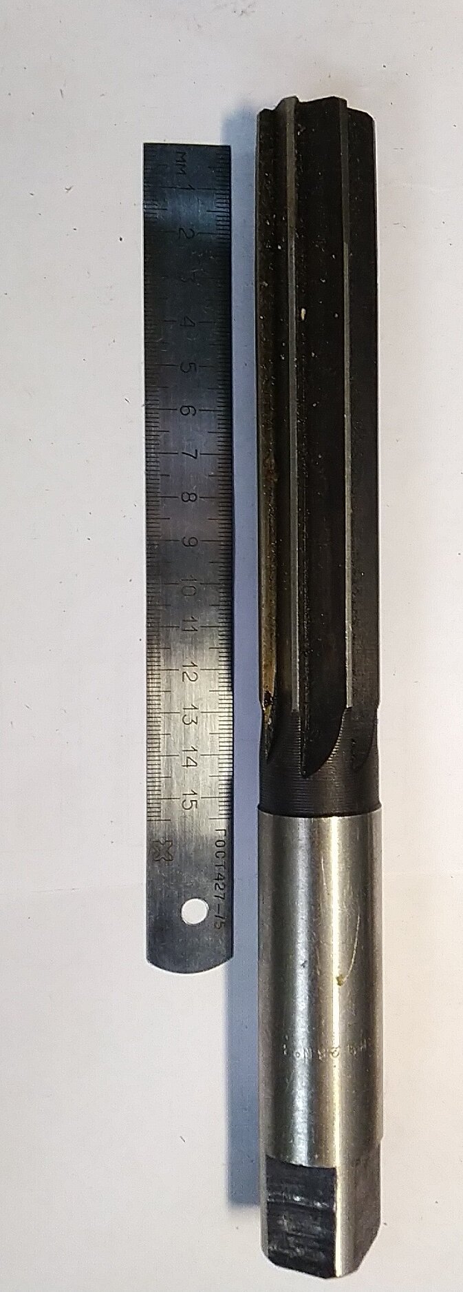 Развертка 28,0 №3 ручная с цилиндрическим хвостовиком с прямыми канавками, исп.1 сталь 9ХС ГОСТ 7722-77