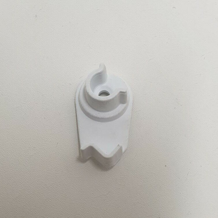 Держатель (крепеж) откидной панели для холодильника Beko, Blomberg левый 4228580200